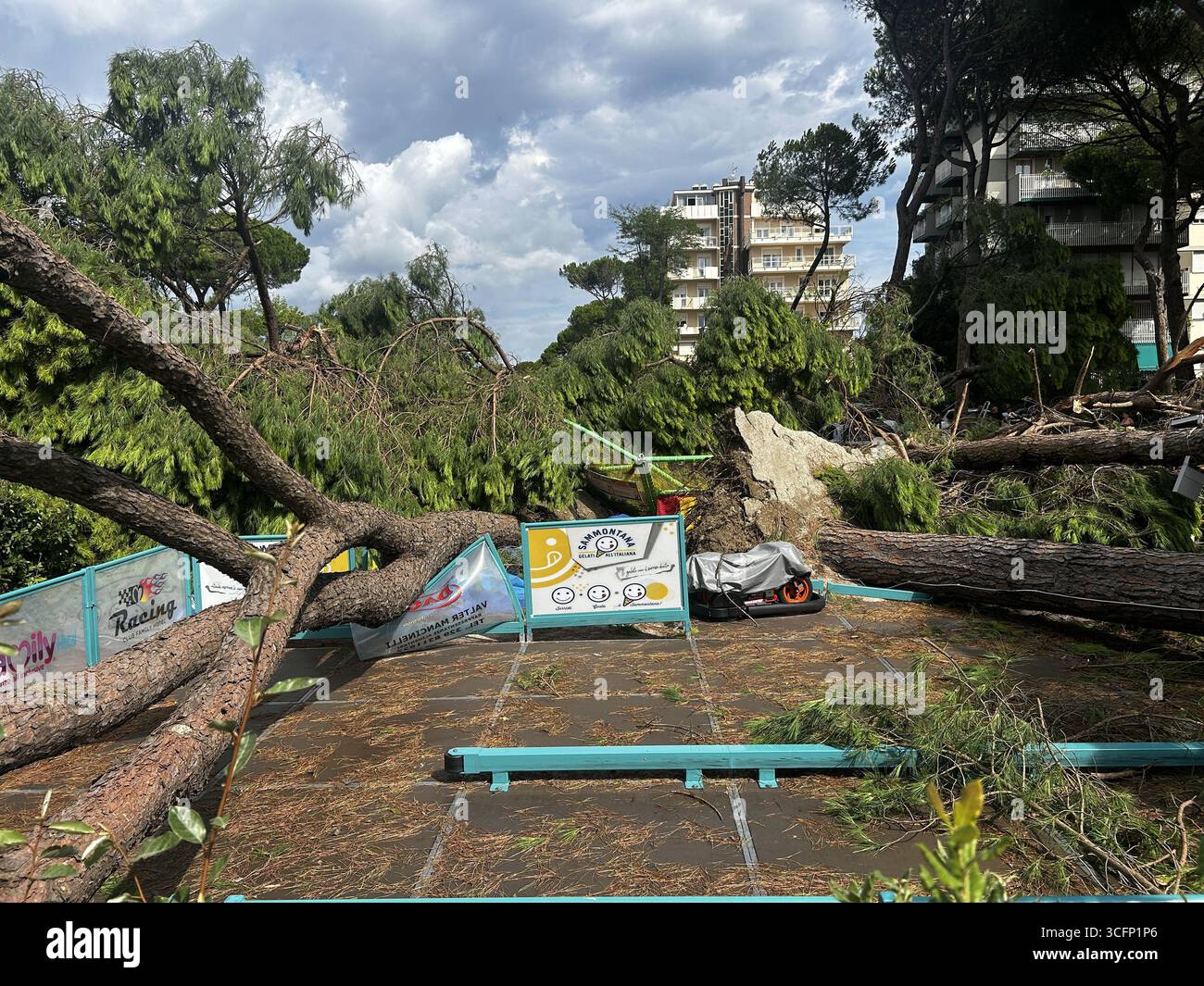 The damage of the water bomb during Water bomb on Milano Marittima ...