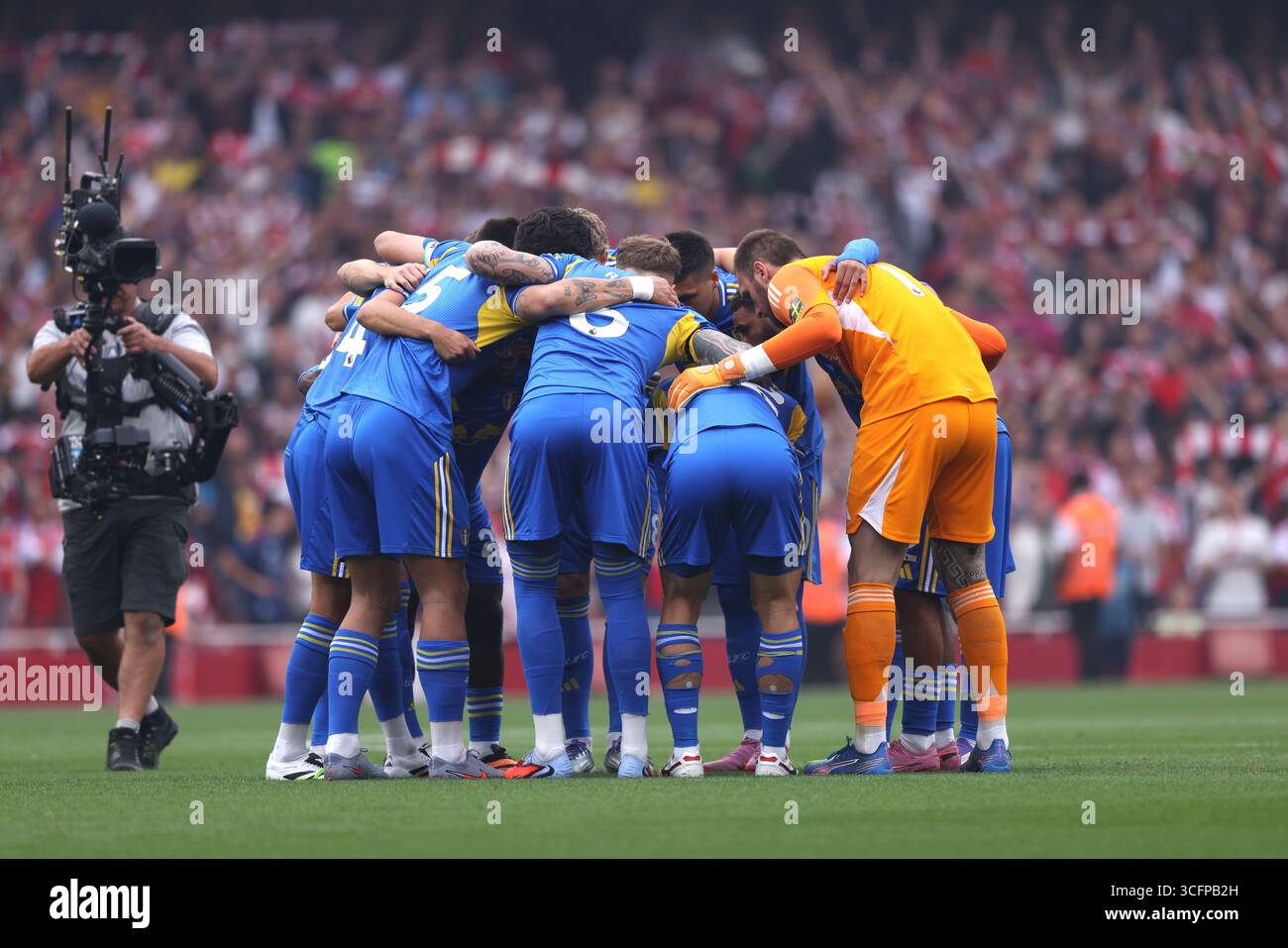 Leeds pre-match huddle at the Arsenal v Leeds United EPL match, at the ...