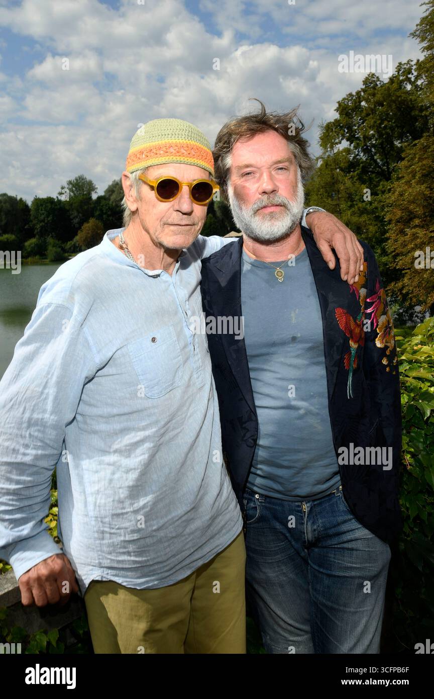 Jeremy Irons und Rufus Wainwright beim Pressegespräch zur amfAR Gala ...