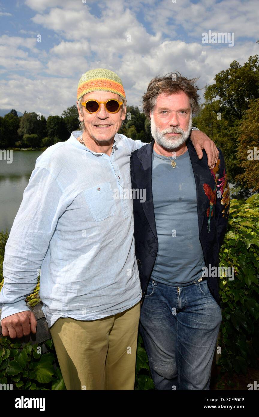 Jeremy Irons und Rufus Wainwright beim Pressegespräch zur amfAR Gala ...