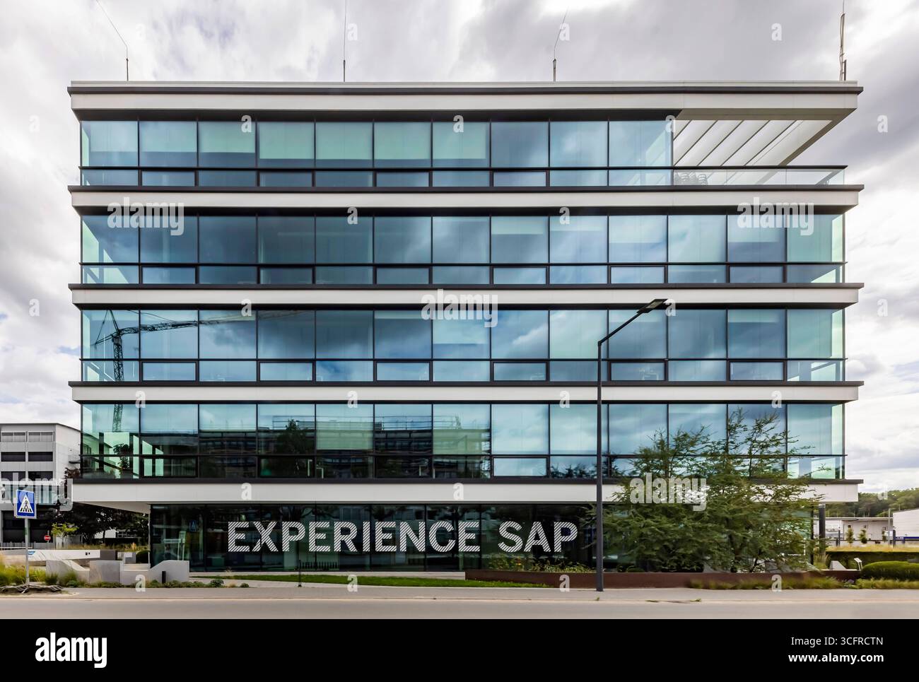 SAP Büroneubau WDF 49. Im Büroneubau stehen 700 Arbeitsplätze zur ...