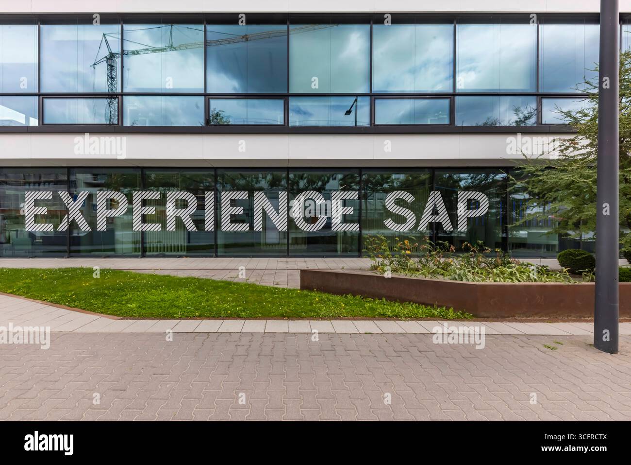 SAP Büroneubau WDF 49. Im Büroneubau stehen 700 Arbeitsplätze zur ...