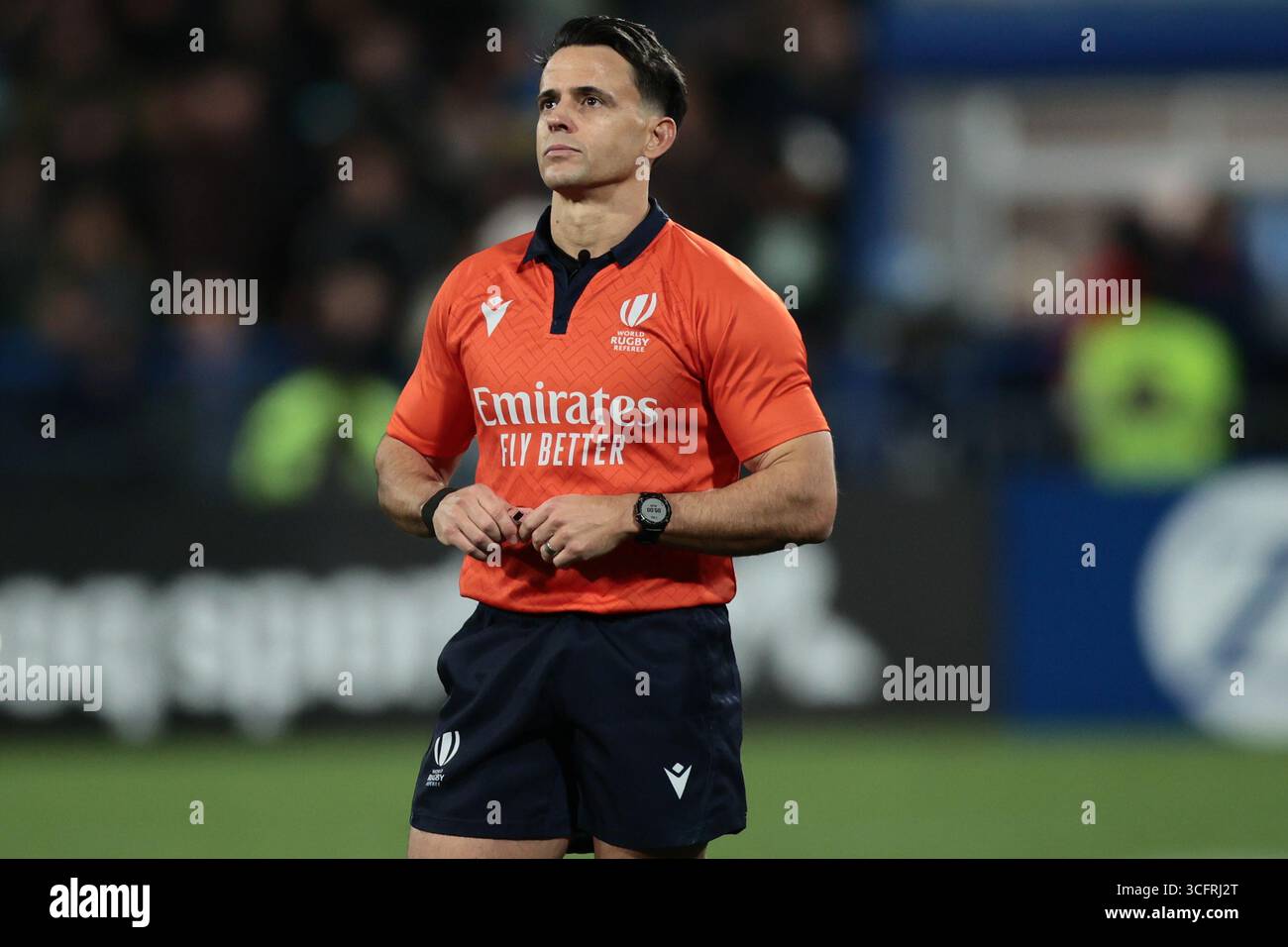 Test match referee hi-res stock photography and images - Alamy