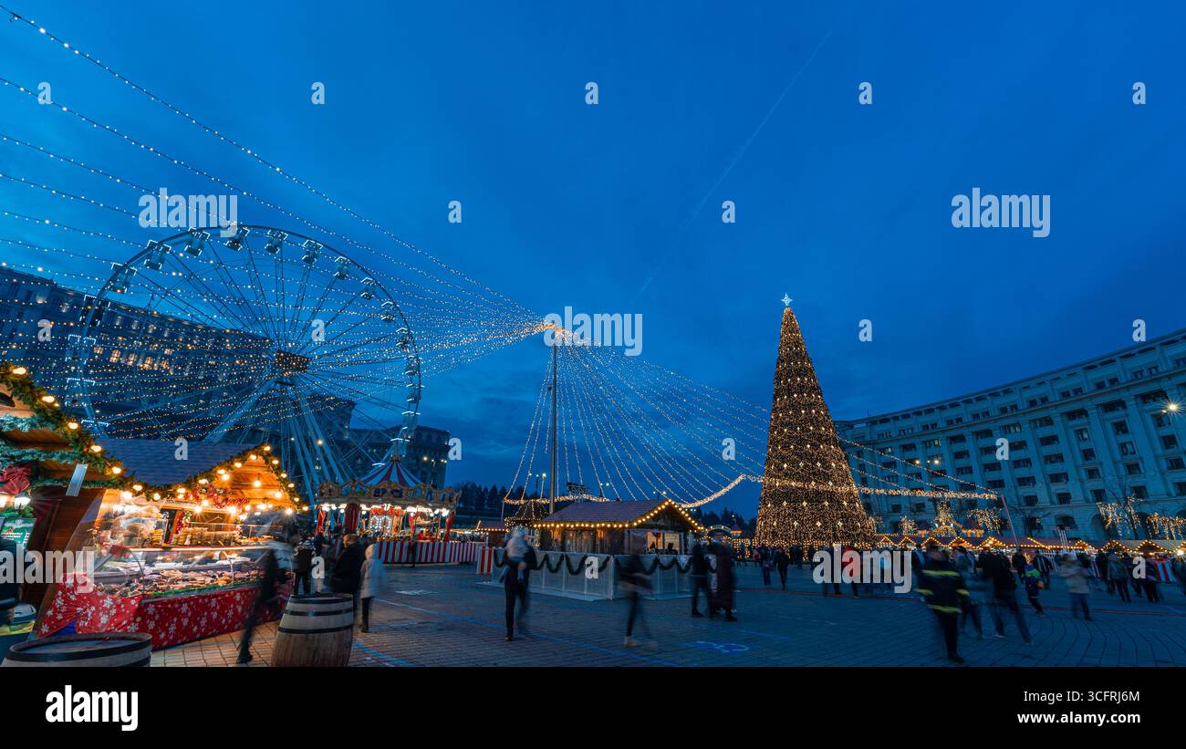 Christmas tree garlands lights in hi-res stock photography and images ...