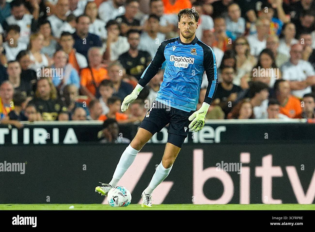 Real Sociedad's Alejandro Remiro during La Liga match. August 16,2025 ...