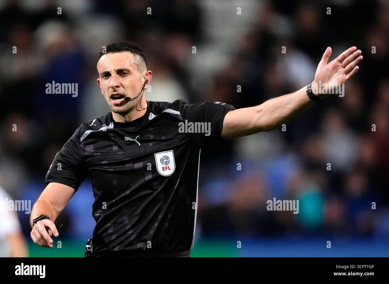 Referee Tom Reeves during the Sky Bet League One match at Toughsheet ...