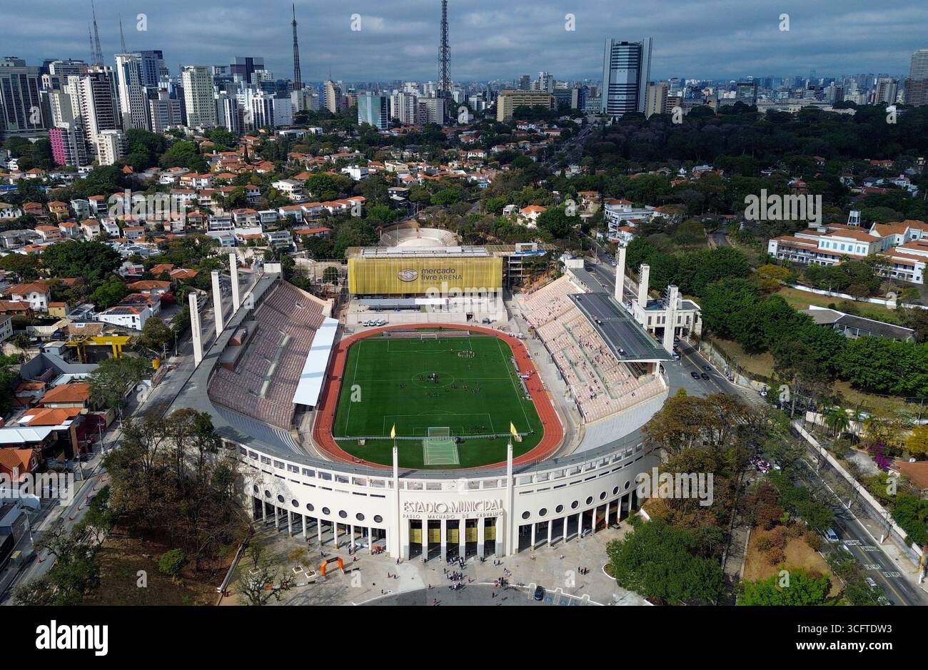 Arena mercado livre pacaembu hi-res stock photography and images - Alamy