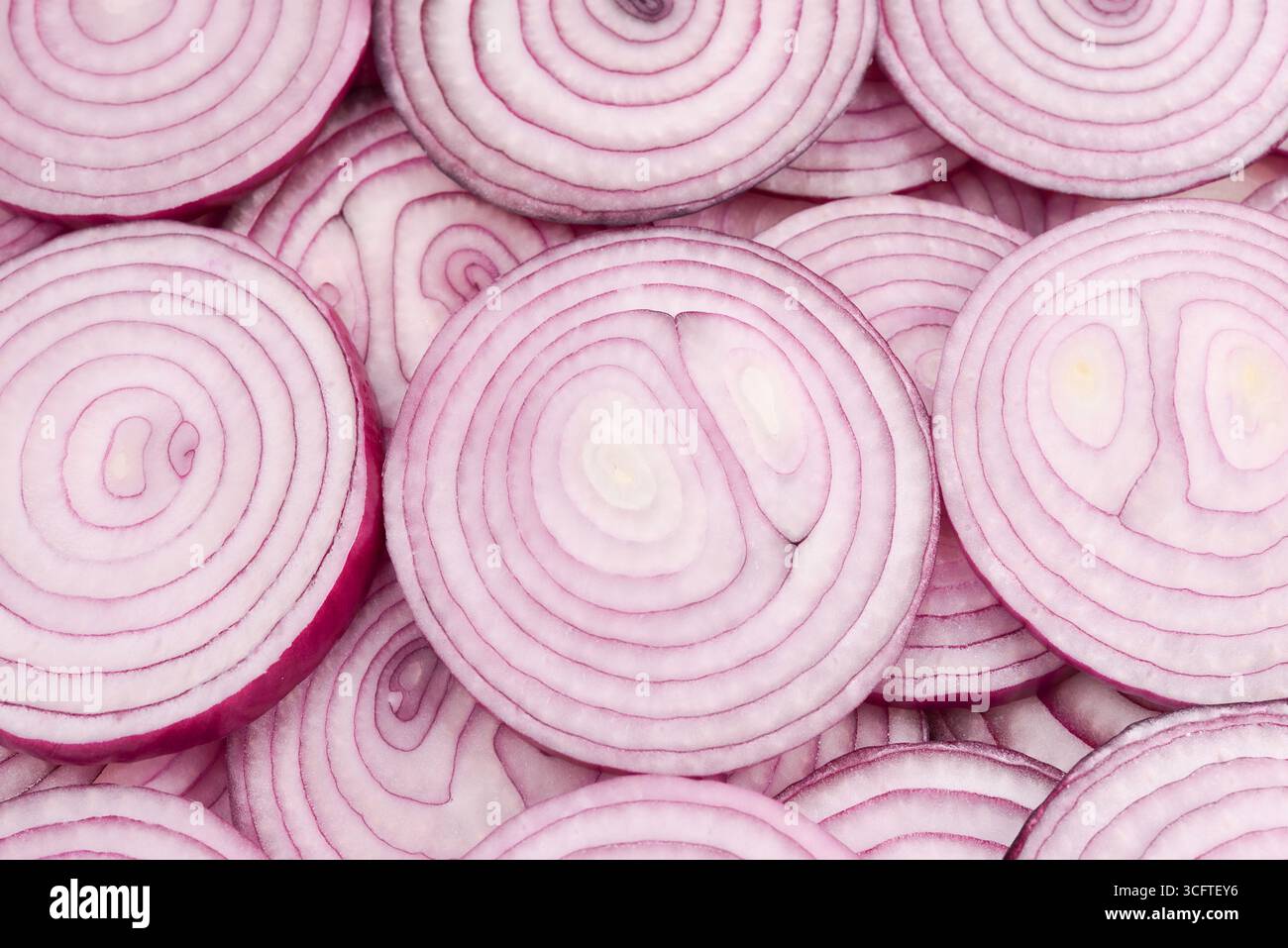 Top view onion slices hi-res stock photography and images - Alamy
