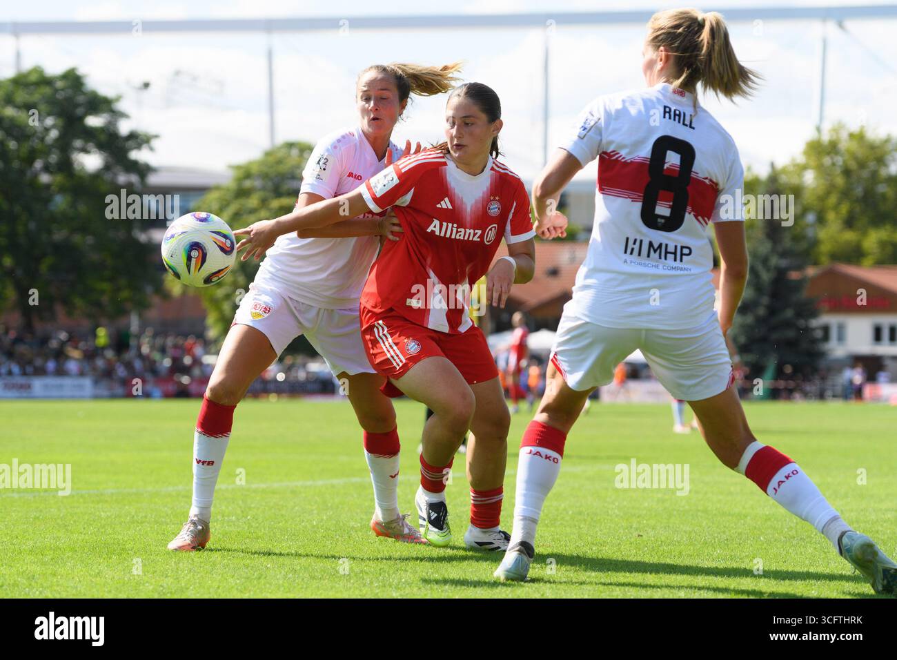 Stuttgart, Germany, August 24th, 2025: Fabienne Dongus (33 VfB ...