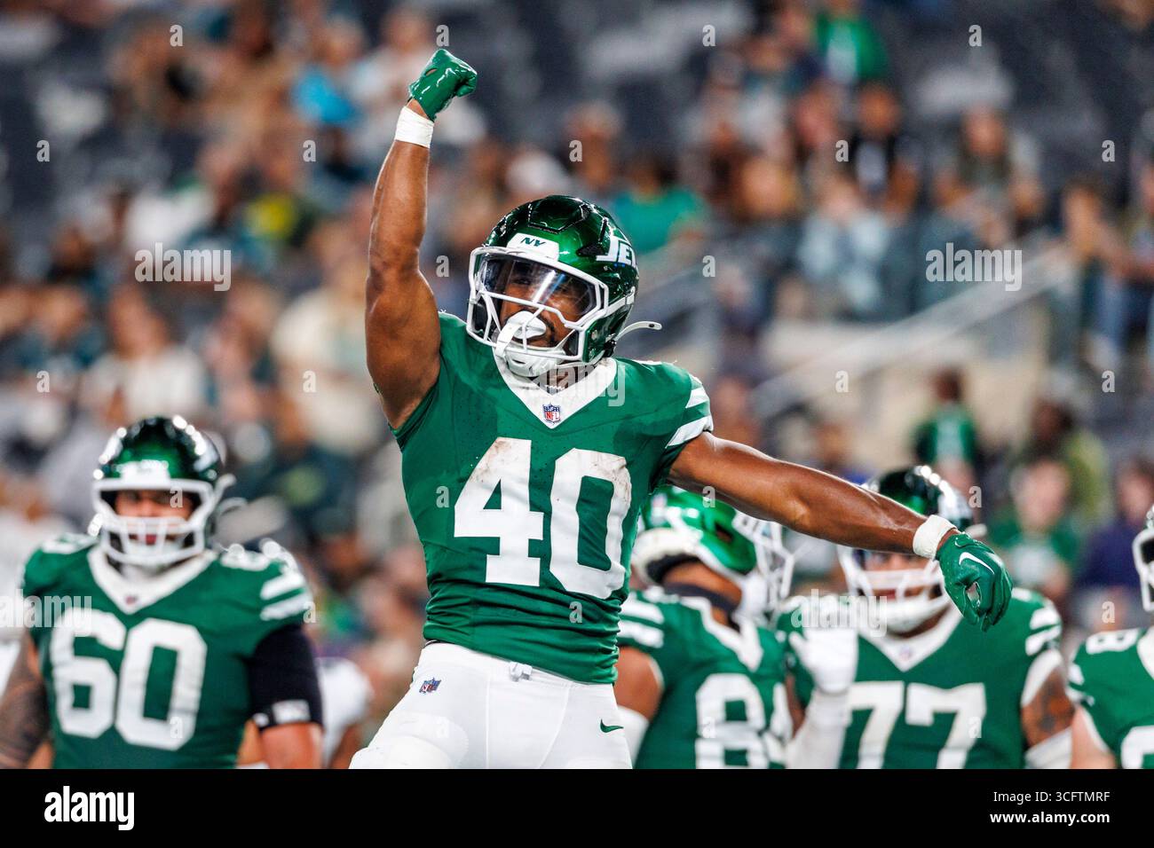 New York Jets running back Donovan Edwards (40) celebrates a touchdown ...