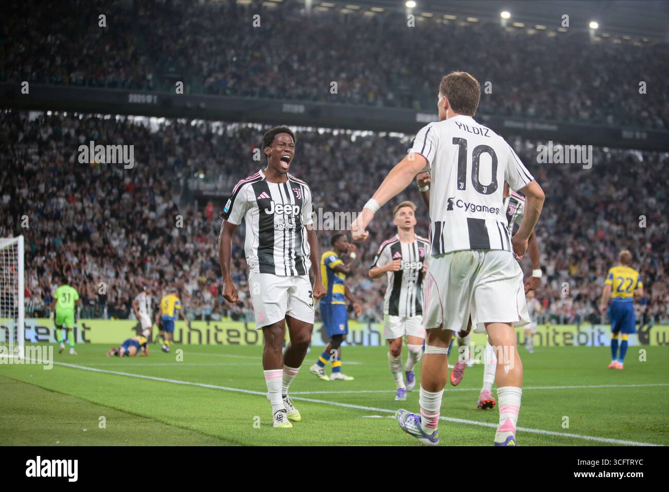 -Jonathan David of Juventus FC and Kenan Yildiz of Juventus FC ceg ...