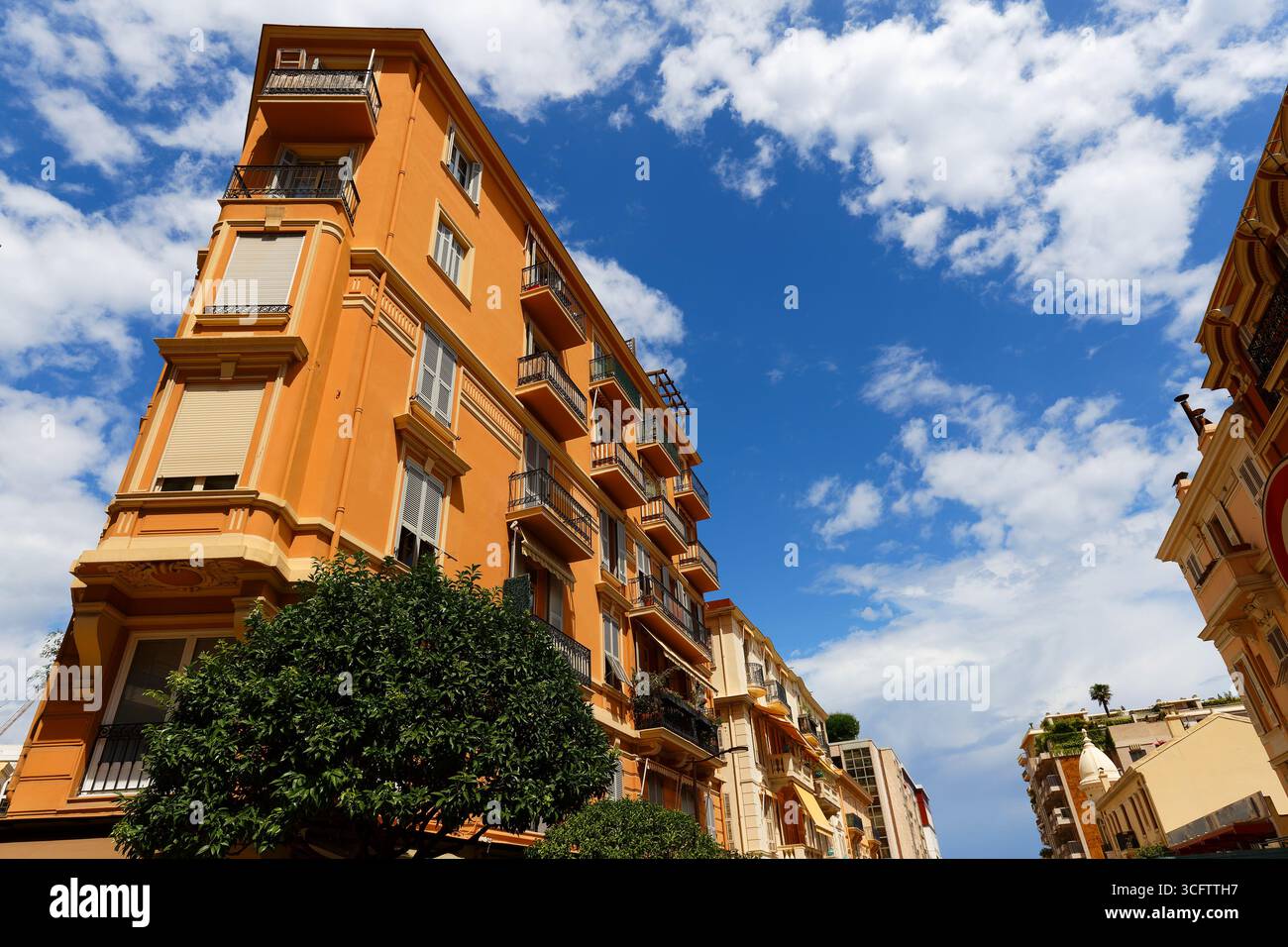 The picturesque architecture of the buildings in Monaco City, aka Le ...