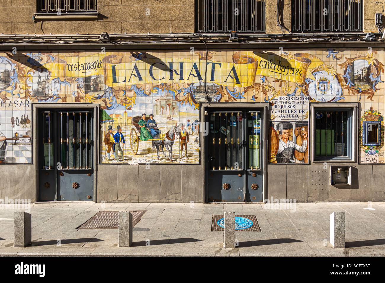 La Chata restaurant, Madrid, Spain Stock Photo - Alamy