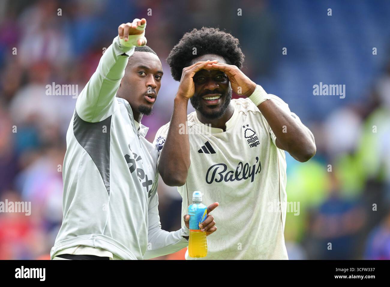 Callum Hudson-Odoi of Nottingham Forest and Ola Aina of Nottingham ...
