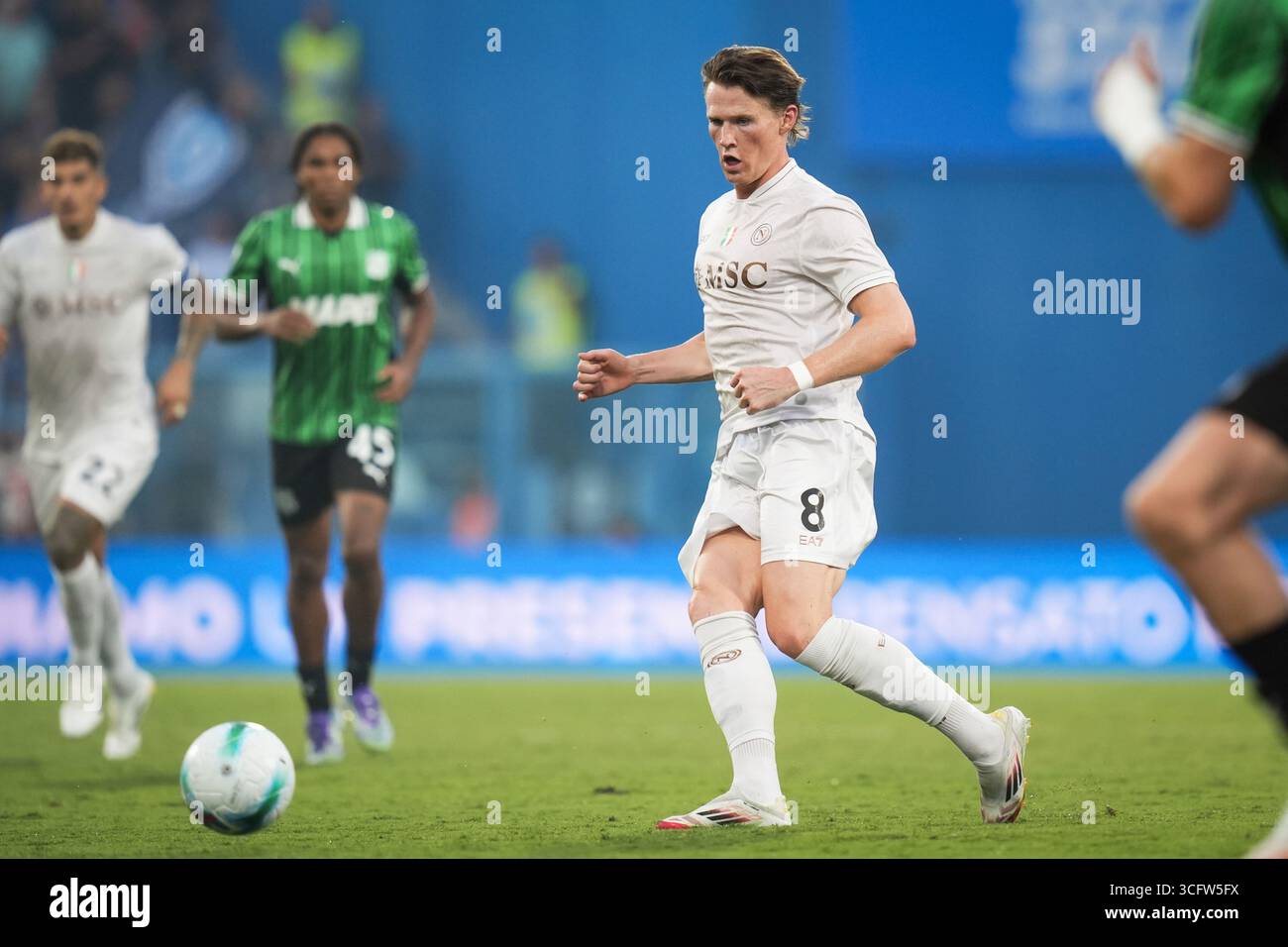 Napoli's Scott Mc Tominay in action during the Serie A soccer match ...