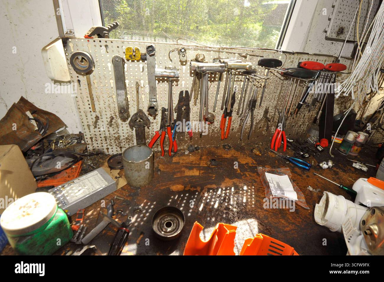 order system in the workshop, organizing tools and the equipment order ...