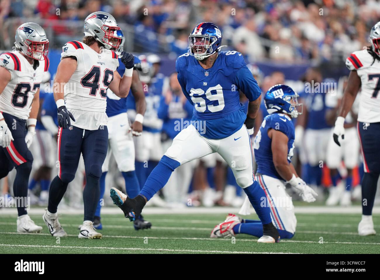 New York Giants defensive tackle Cory Durden (69) celebrates after a ...