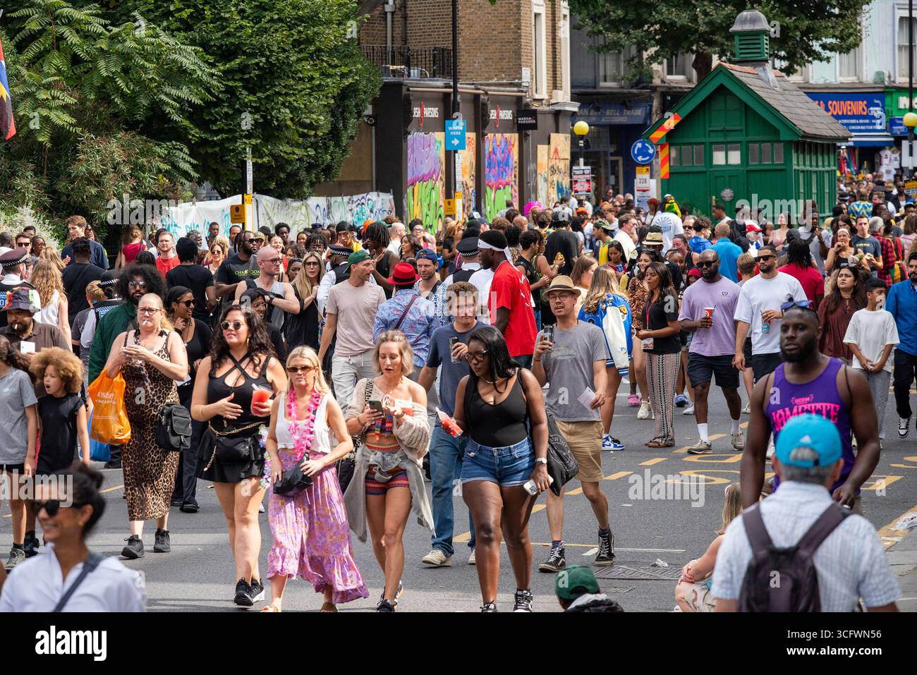 London uk august 2025 traditional hi-res stock photography and images ...
