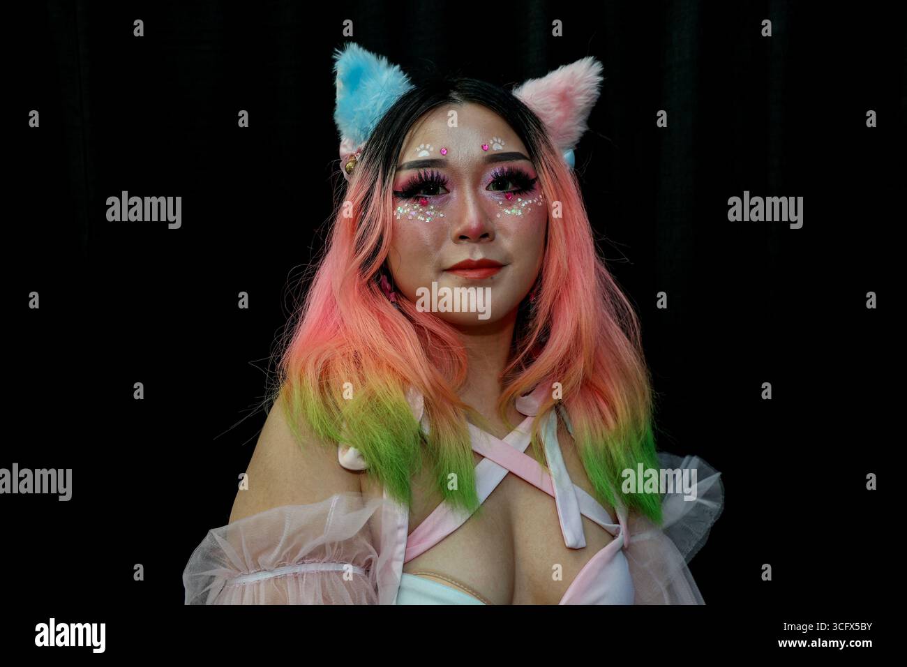 Cosplayer Malaysia from Ohio dresses as Asana from Sword Art Online for ...