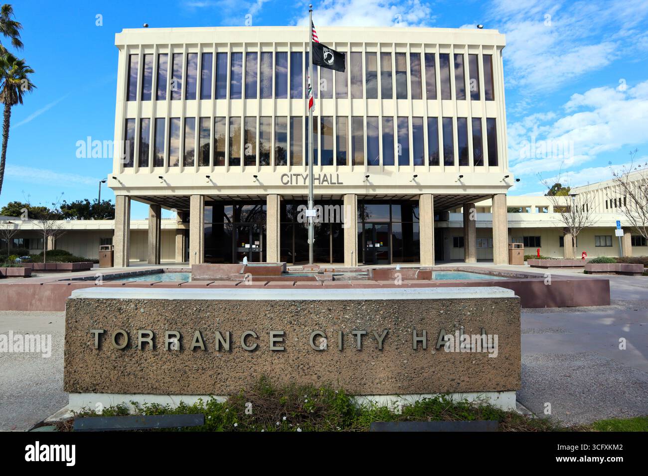 Torrance, California: Torrance City Hall main building Stock Photo - Alamy