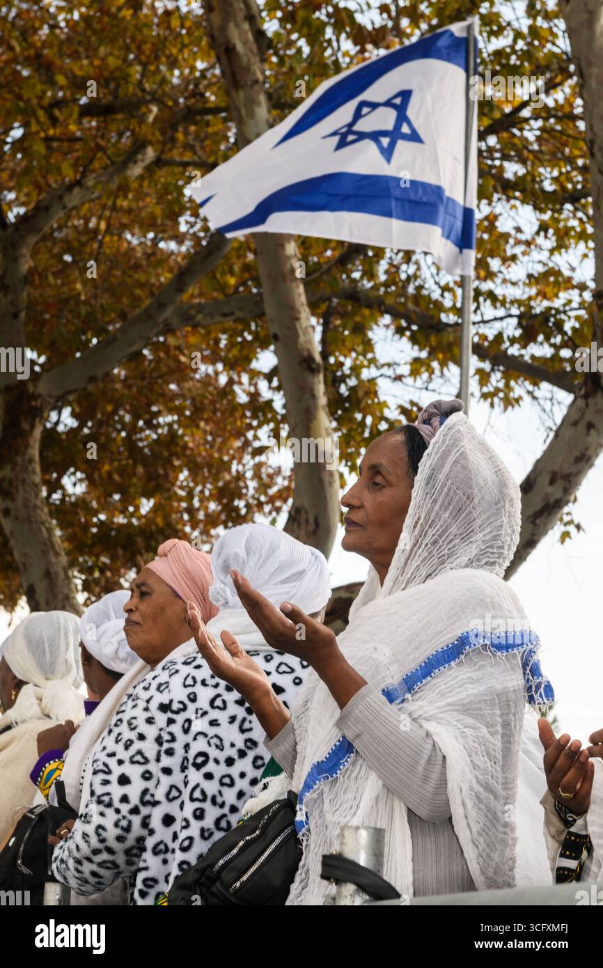 Jerusalem, Israel, 28 November 2024: Ethiopian women in traditional ...