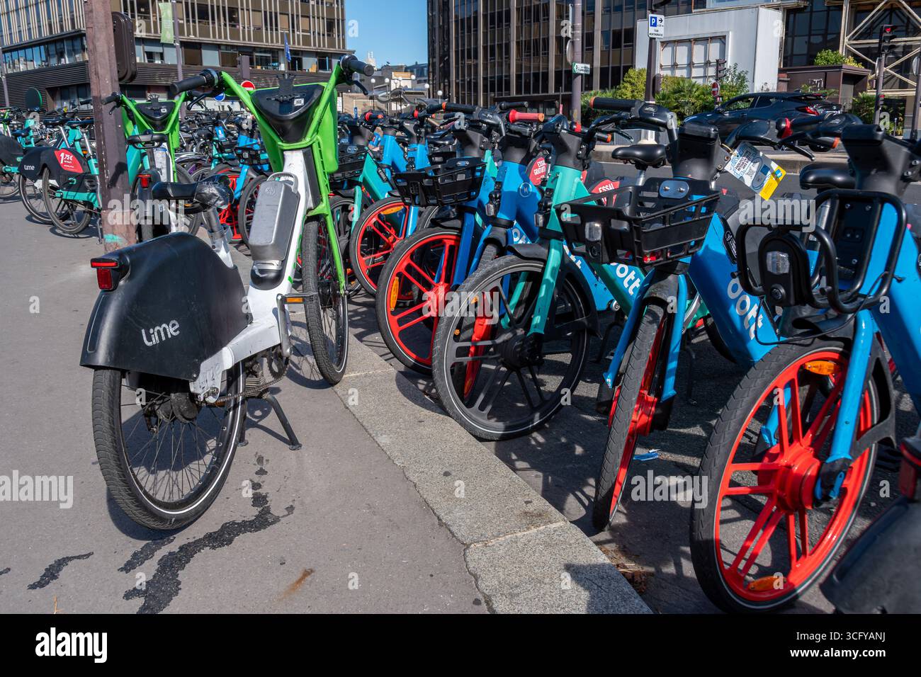 Shared services hi-res stock photography and images - Alamy