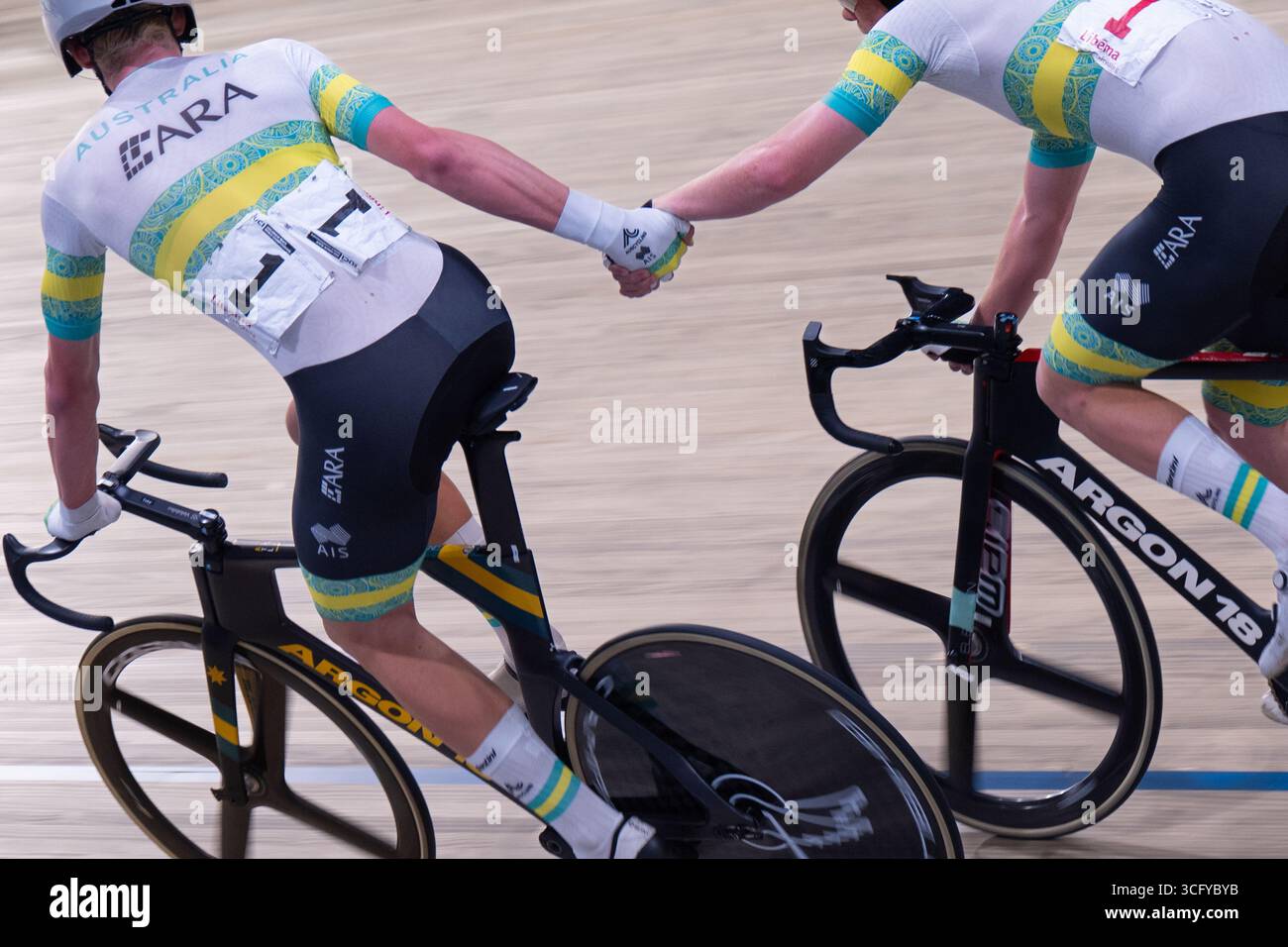 Toby Jones/Samuel Washington competing in the Men Junior - Madison ...