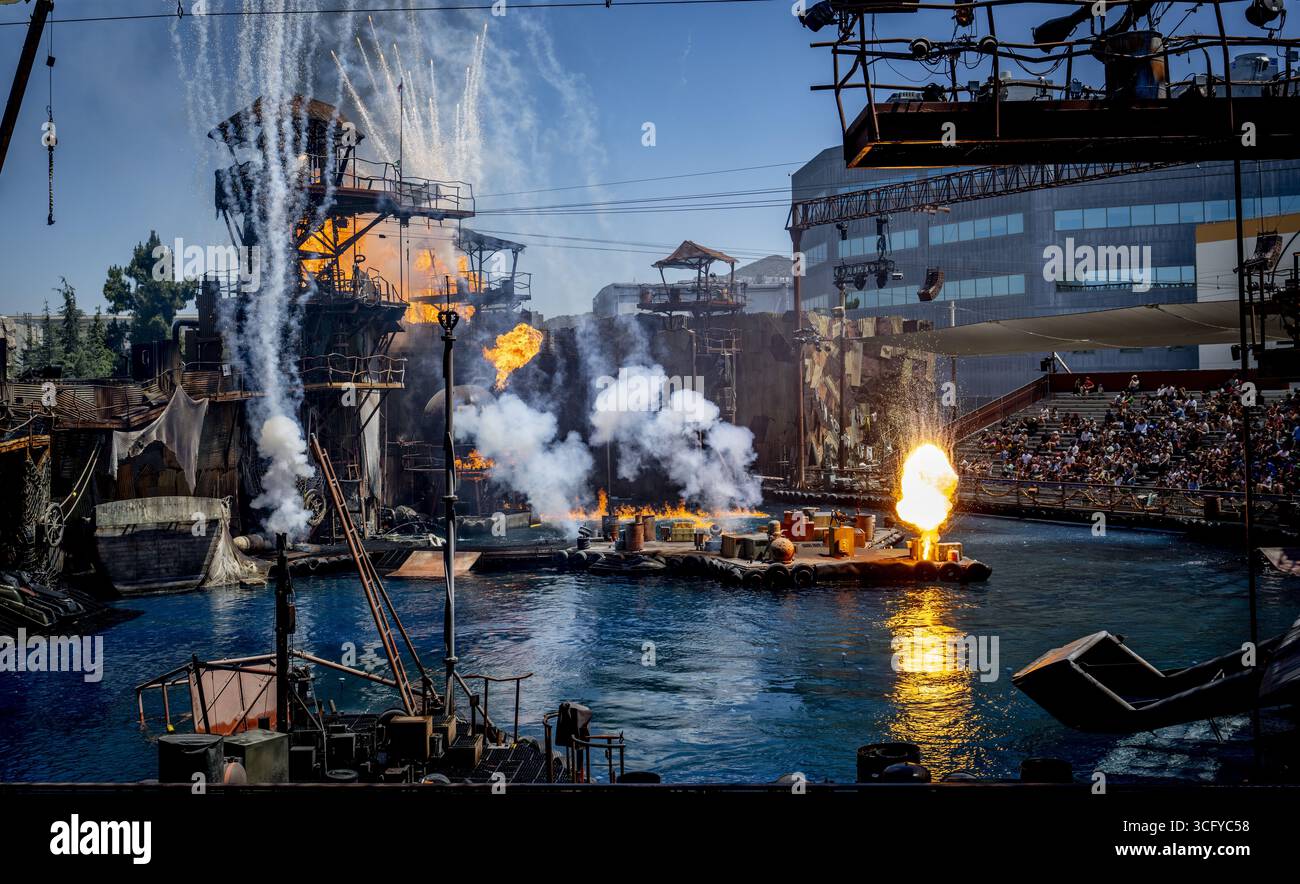 LOS ANGELES - Universal Studios Hollywood is both a film studio and ...