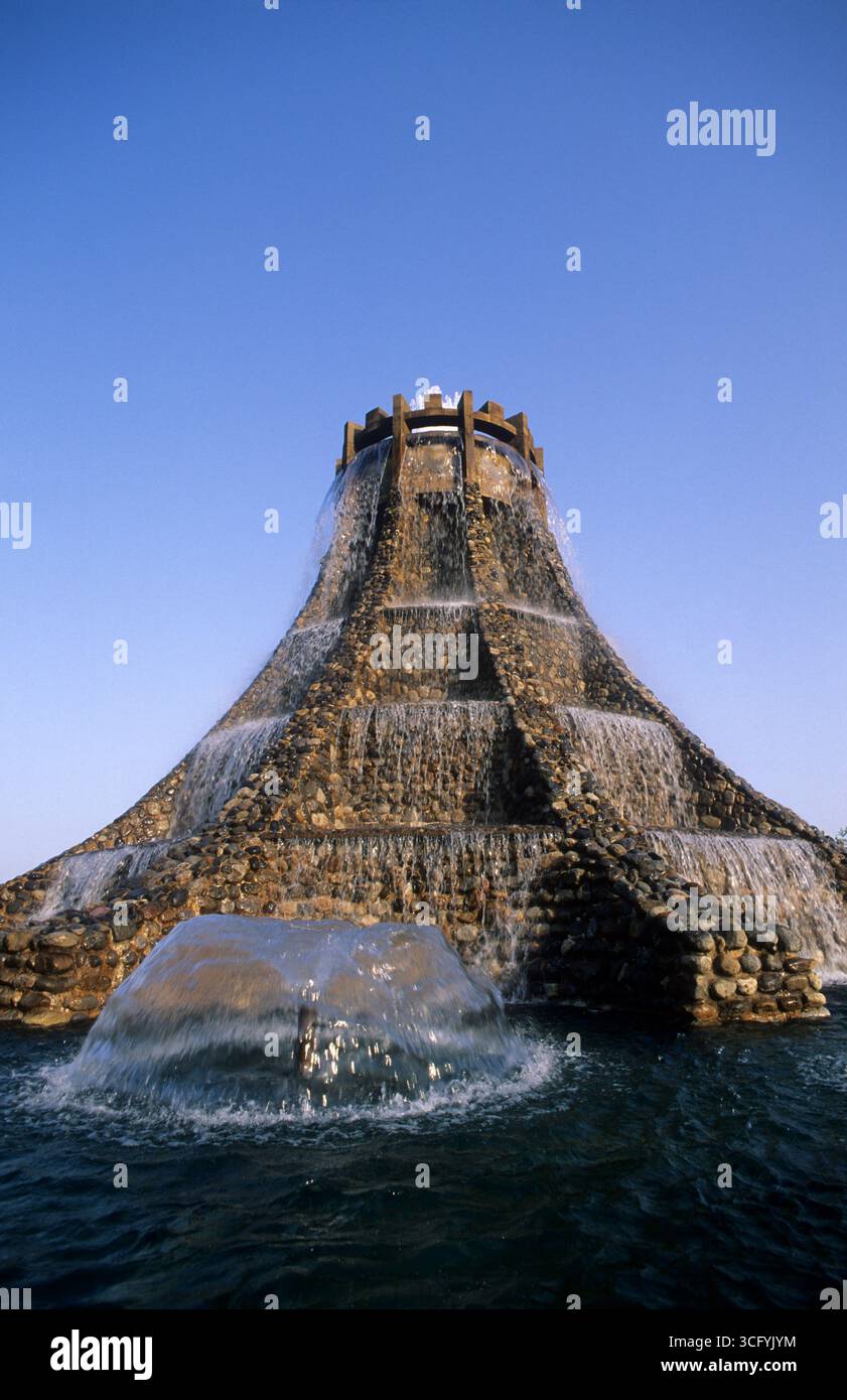 Abu Dhabi, the volcano roundabout, one of the older landmarks of the ...