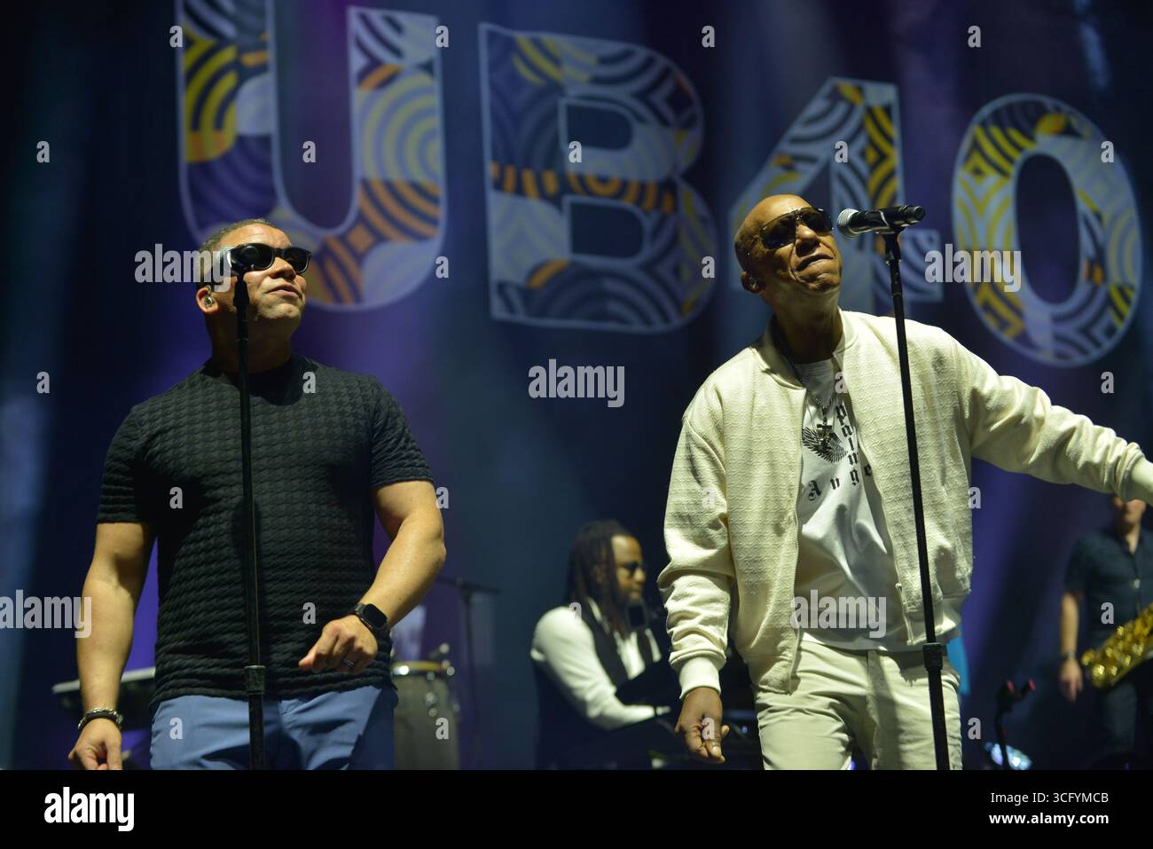 HOLLYWOOD, FLORIDA - AUGUST 22: Matt Campbell and Gilly G of the rock ...