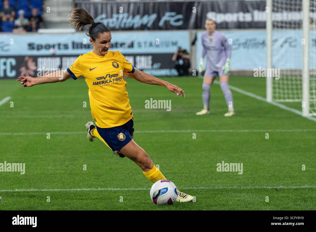 Kaleigh Riehl (18) of Utah Royals controls the ball during regular ...