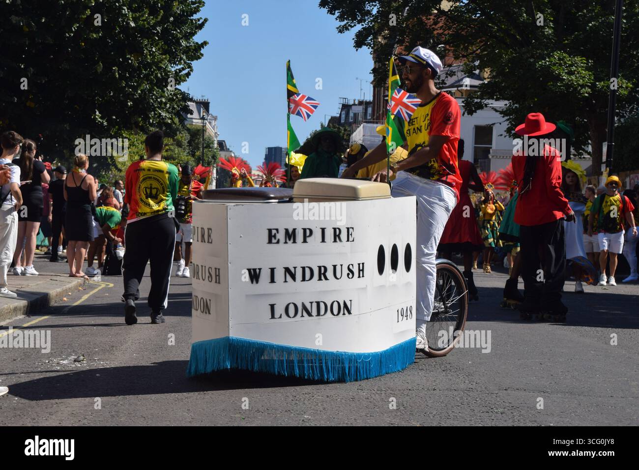 London, UK. 25th Aug, 2025. A participant cycles with a ship-shaped ...