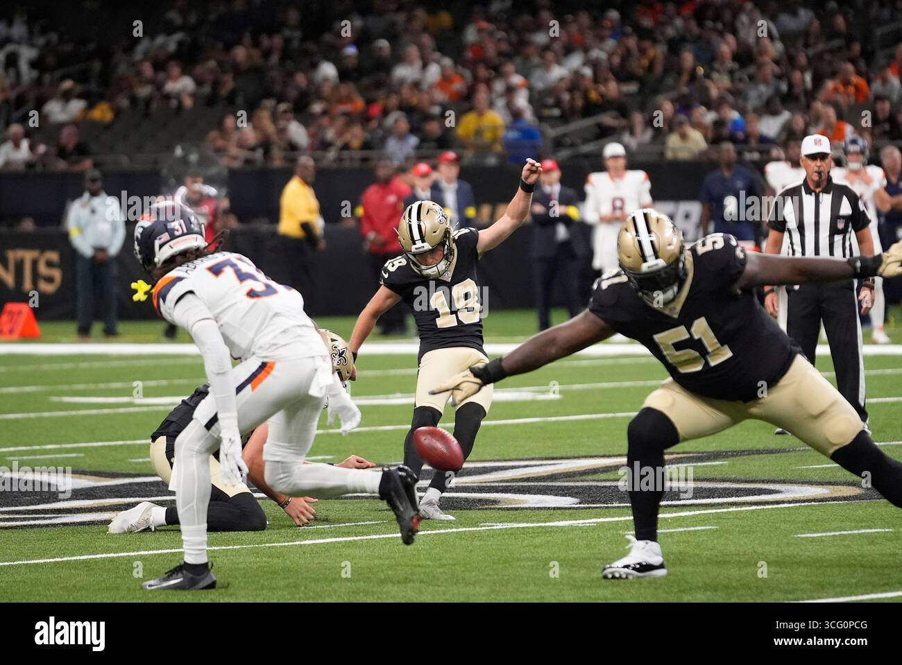 New Orleans Saints place kicker Blake Grupe (19) kicks a field goal ...