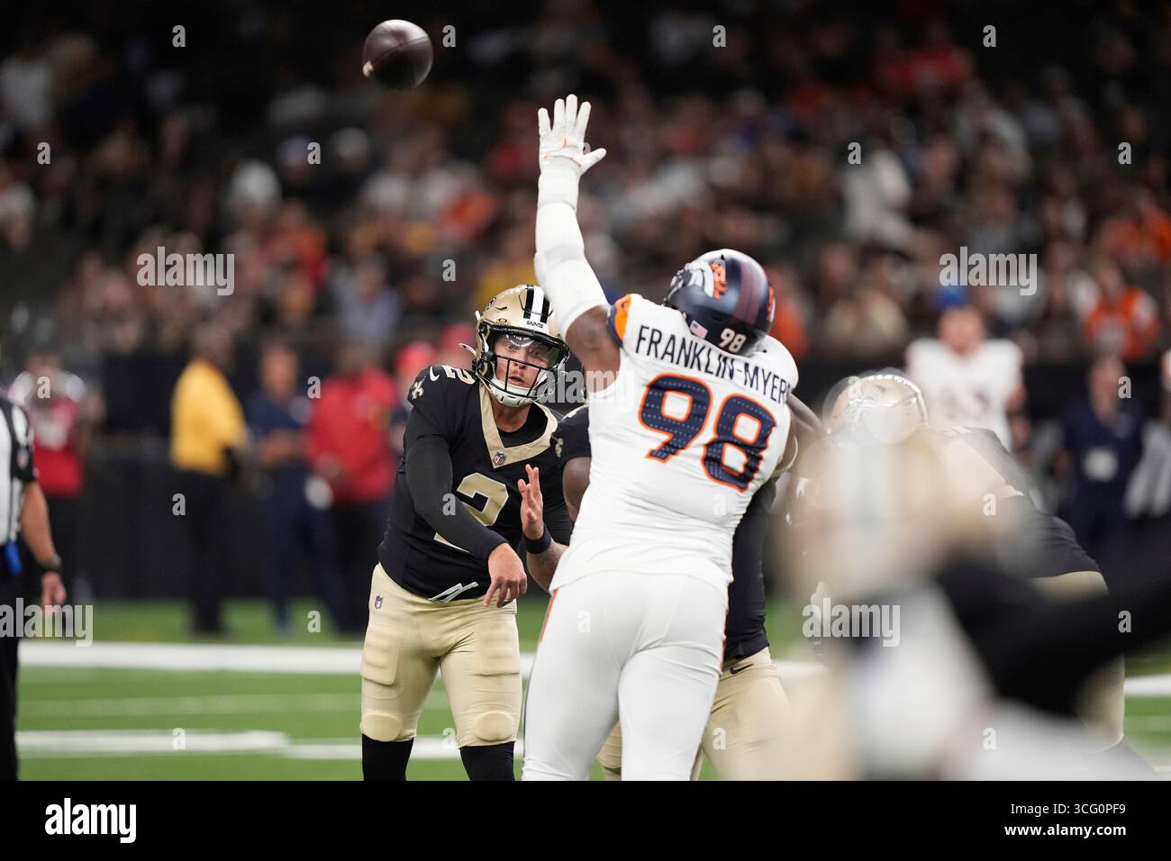 New Orleans Saints quarterback Spencer Rattler (2) passes during a ...