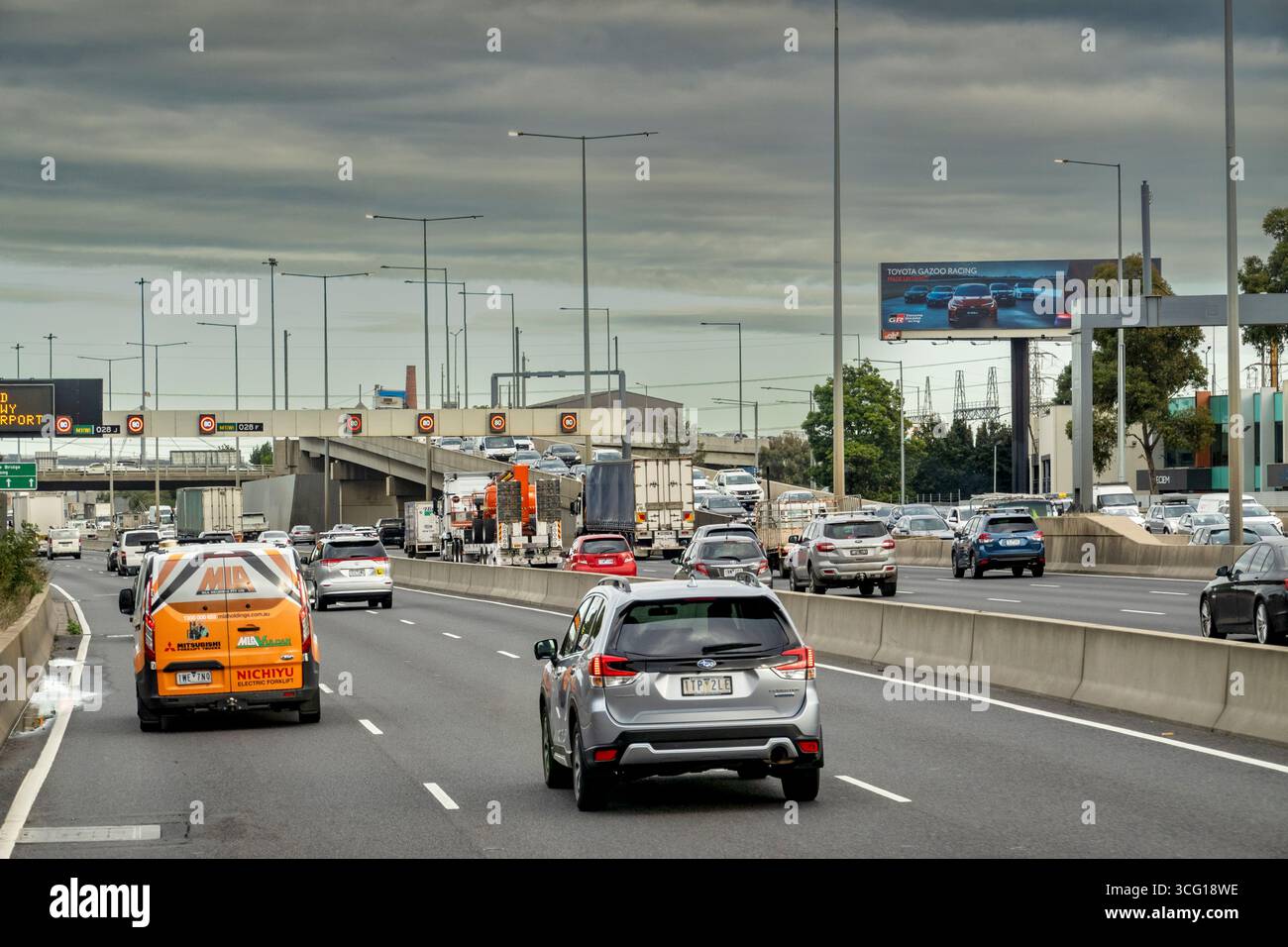Freeway entry hi-res stock photography and images - Alamy