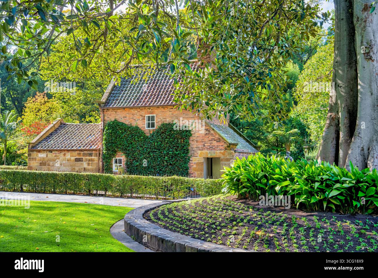 Captain james cook family home hi-res stock photography and images - Alamy