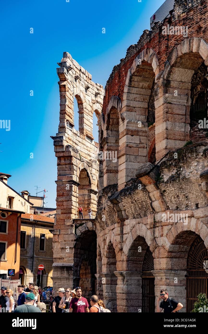 Arena di Verona Ancient Roman Amphitheater with Tourists in Italy Stock ...