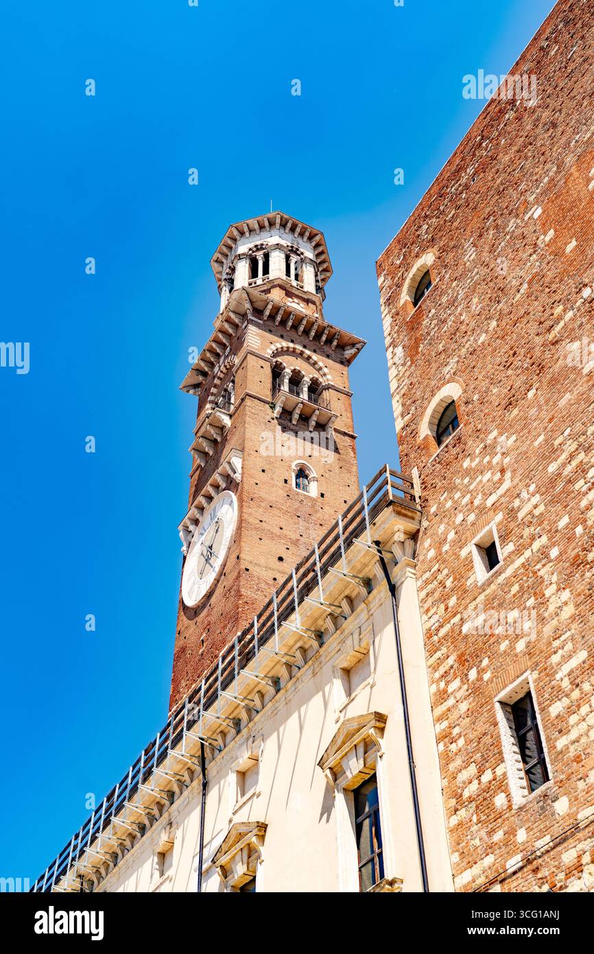 Verona old town, veneto region, italy hi-res stock photography and ...