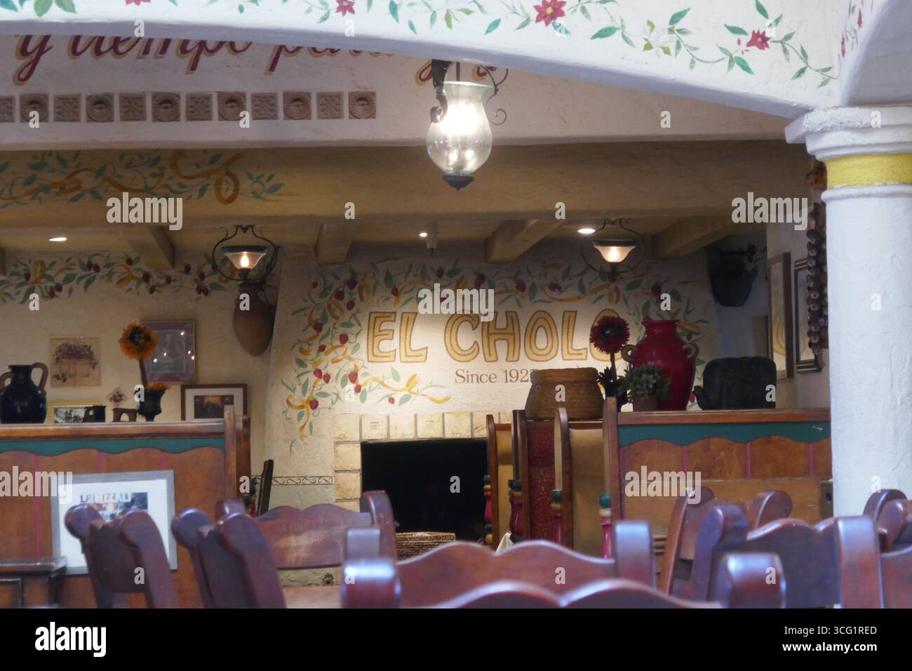 Santa Monica, California, USA 23rd August 2025 El Cholo Restaurant on ...
