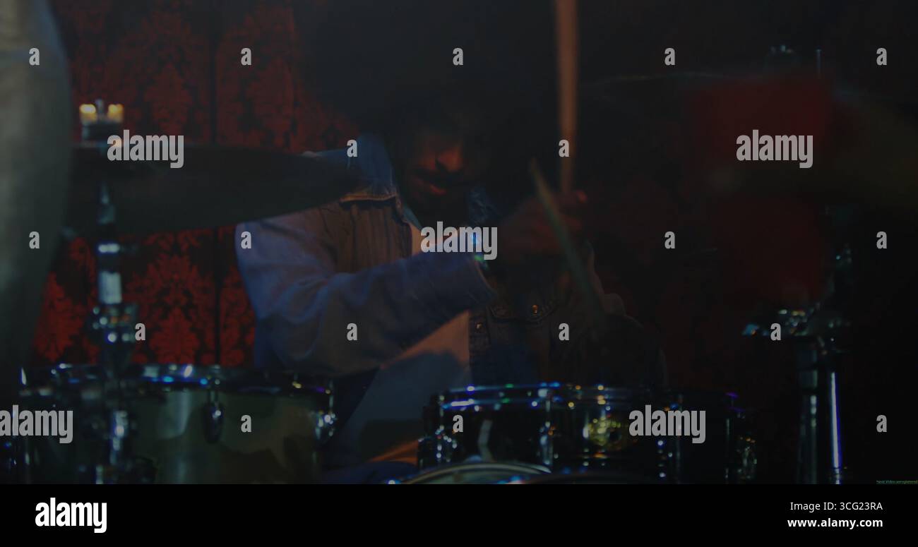 Indian music hi hi-res stock photography and images - Alamy