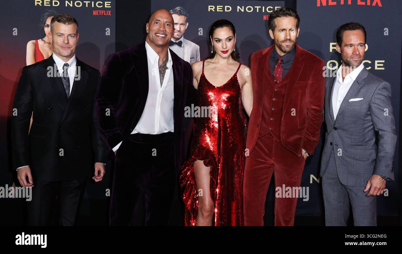 (FILE) Gal Gadot to skip Venice Film Festival amid pro-Palestinian ...