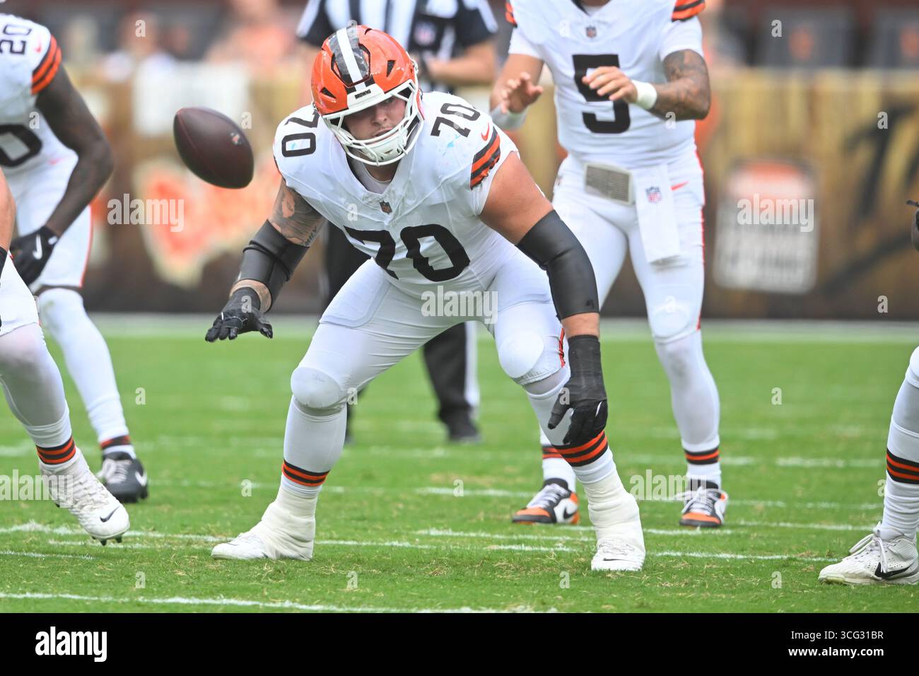 Cleveland Browns guard Zak Zinter (70) blocks during an NFL preseason ...