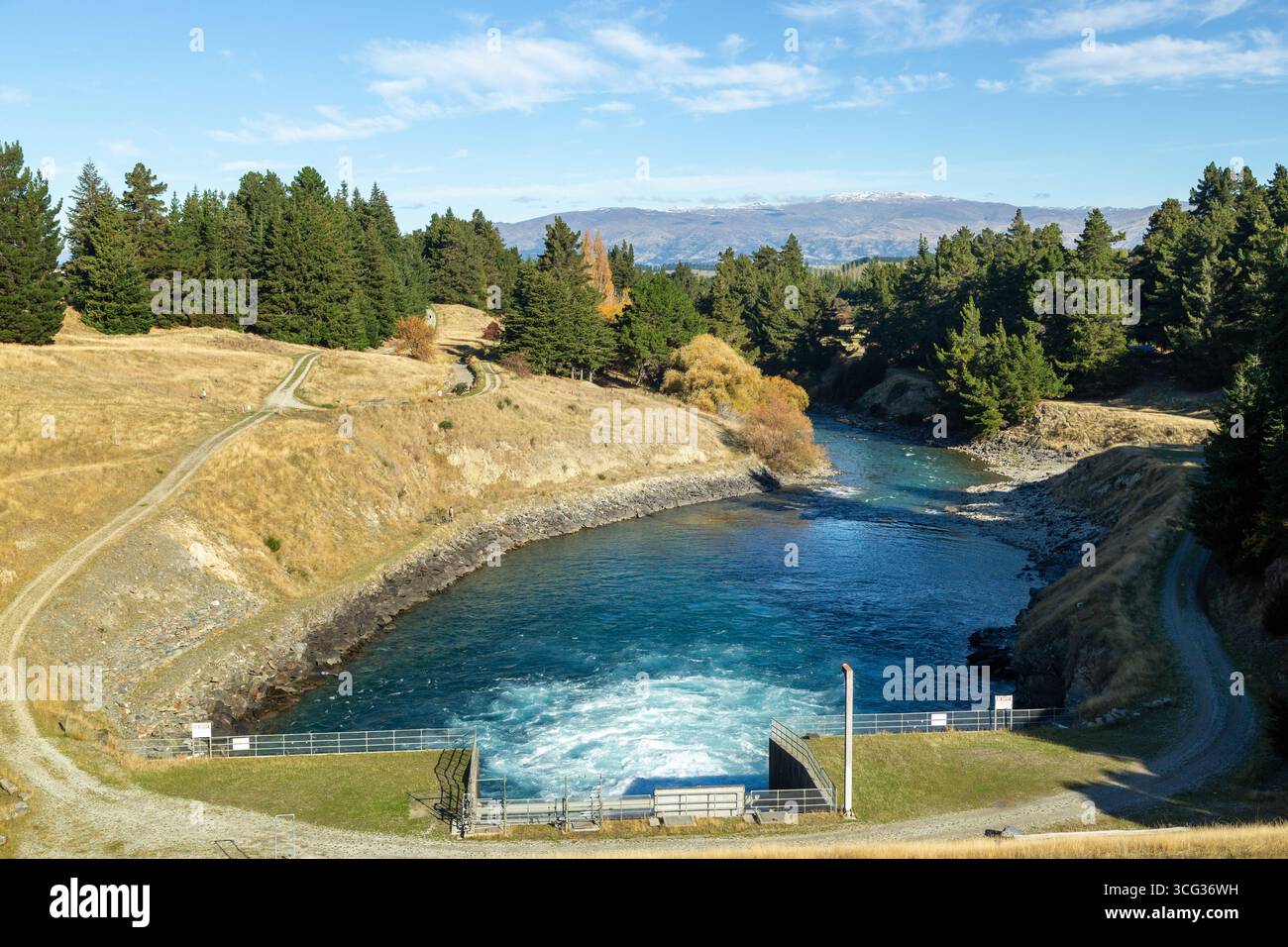 Lake hawea hydroelectric hi-res stock photography and images - Alamy