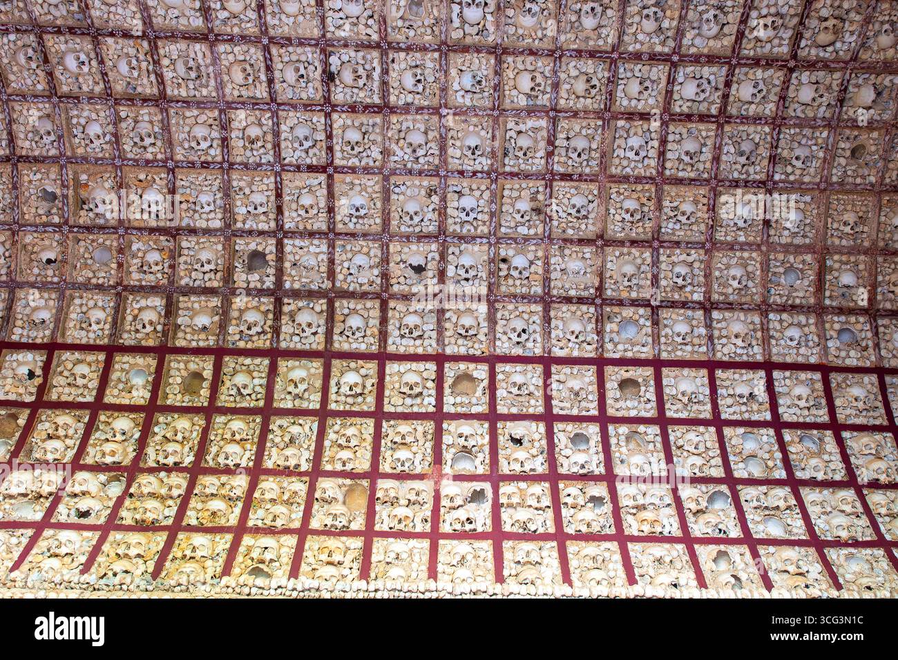 09.05.2017, Faro, Portugal: Interior view of the Chapel of Bones (Capela dos Ossos) inside ...