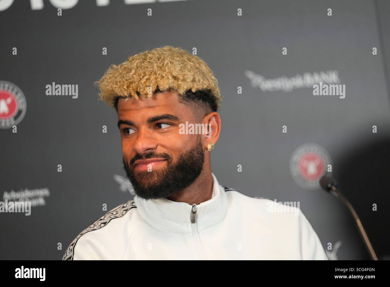 Philip Billing praesenteres som ny spiller hos FC Midtjylland paa et ...