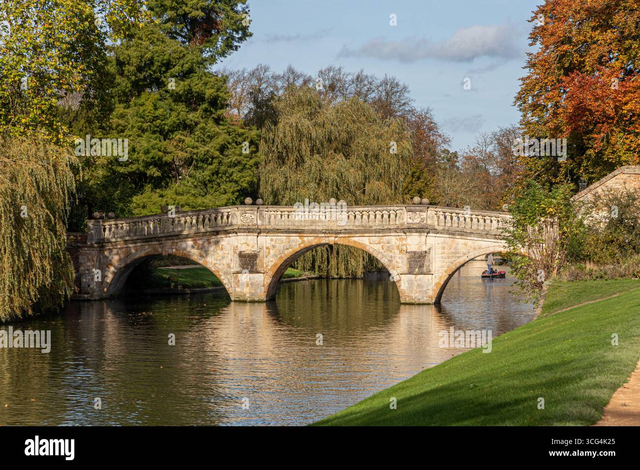 Cambridge, England. Clare Bridge, the oldest surviving bridge over the ...