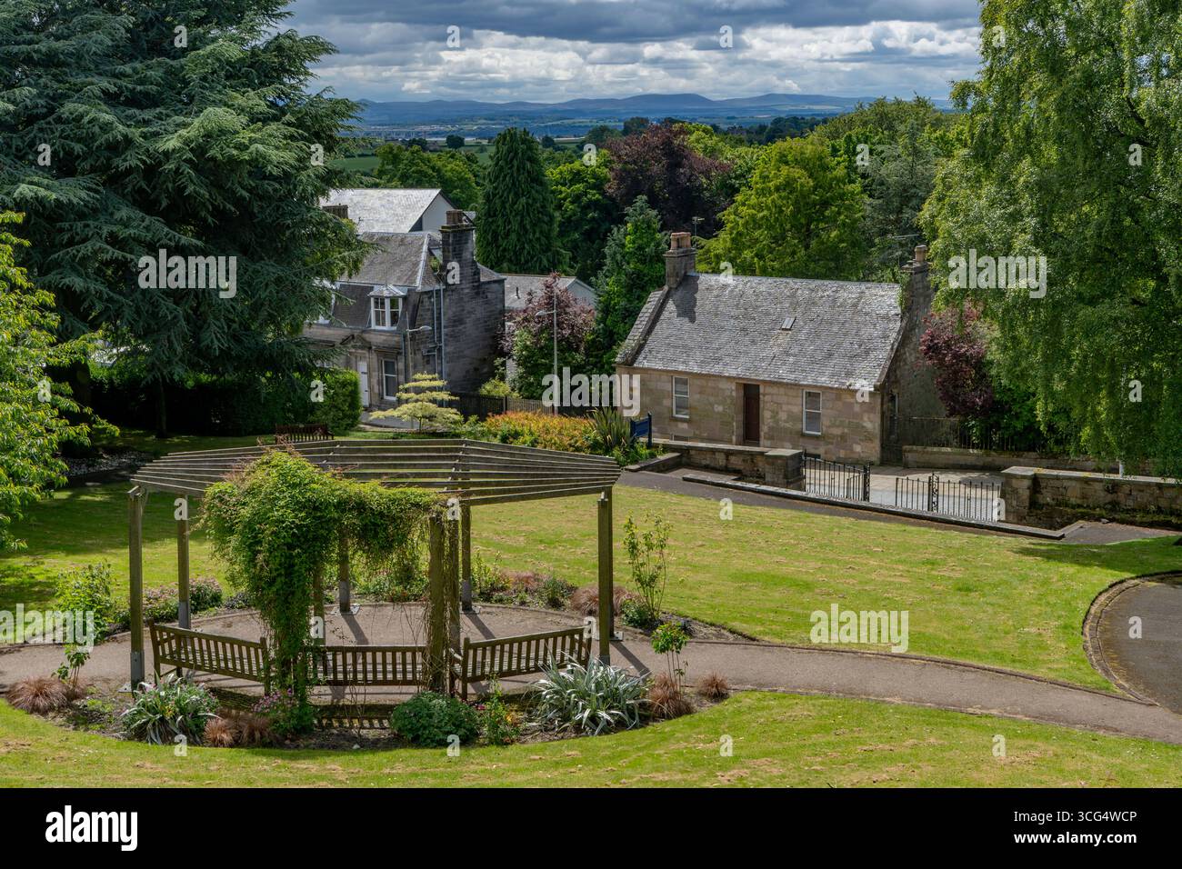 Dunfermline in scotland hi-res stock photography and images - Alamy
