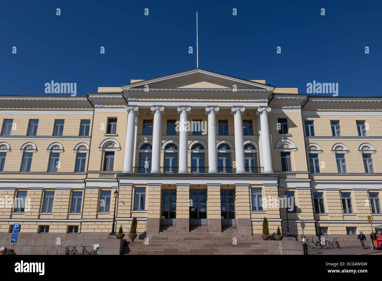 University of helsinki main building hi-res stock photography and ...