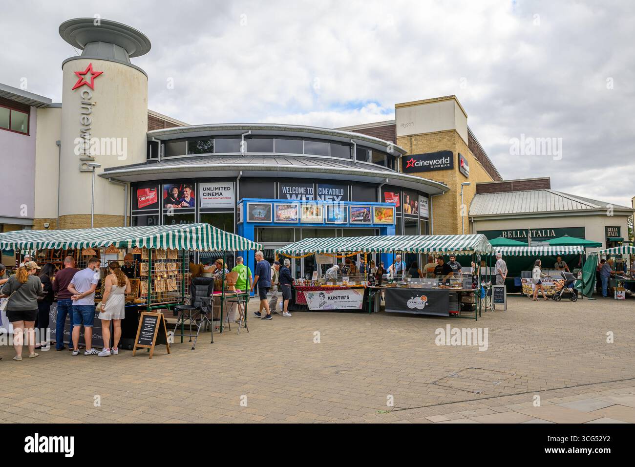 Witney cineworld hi-res stock photography and images - Alamy