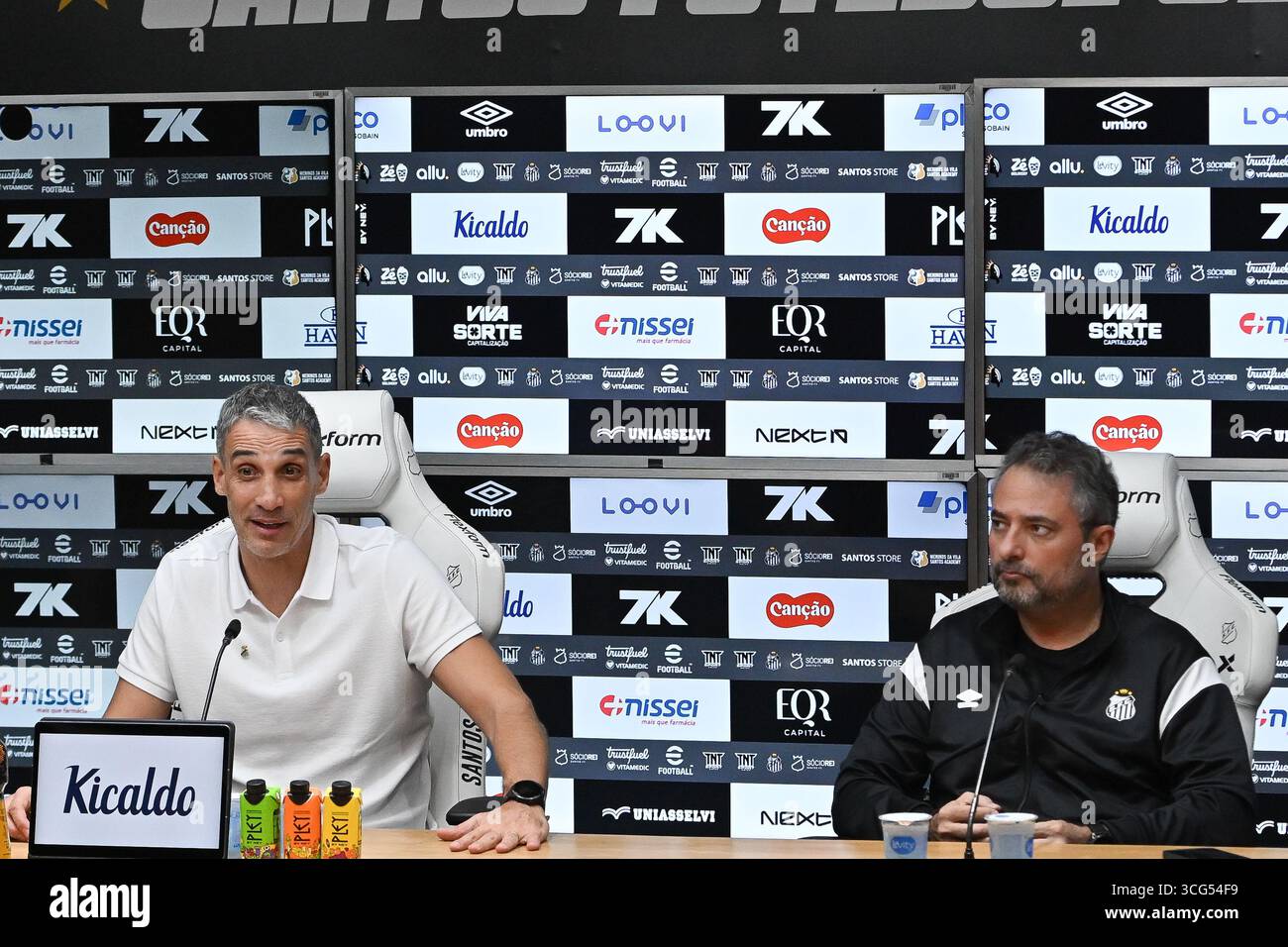 SP - SANTOS - 08/26/2025 - SANTOS, COACH PRESENTATION JUAN PABLO VOJVODA - Vojvoda during his ...